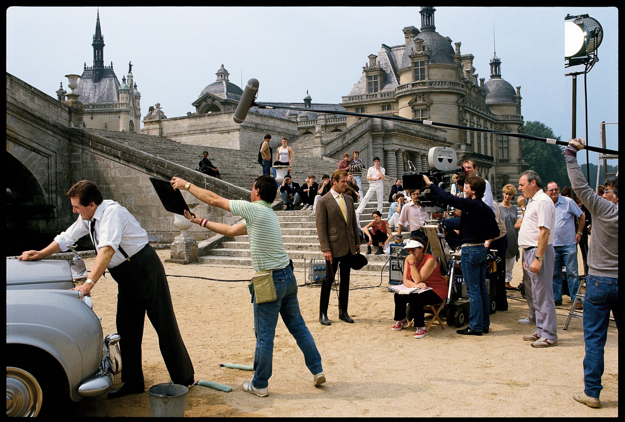 366A_JAMES_BOND_ARCHIVES_XL_00399 - Globetrender