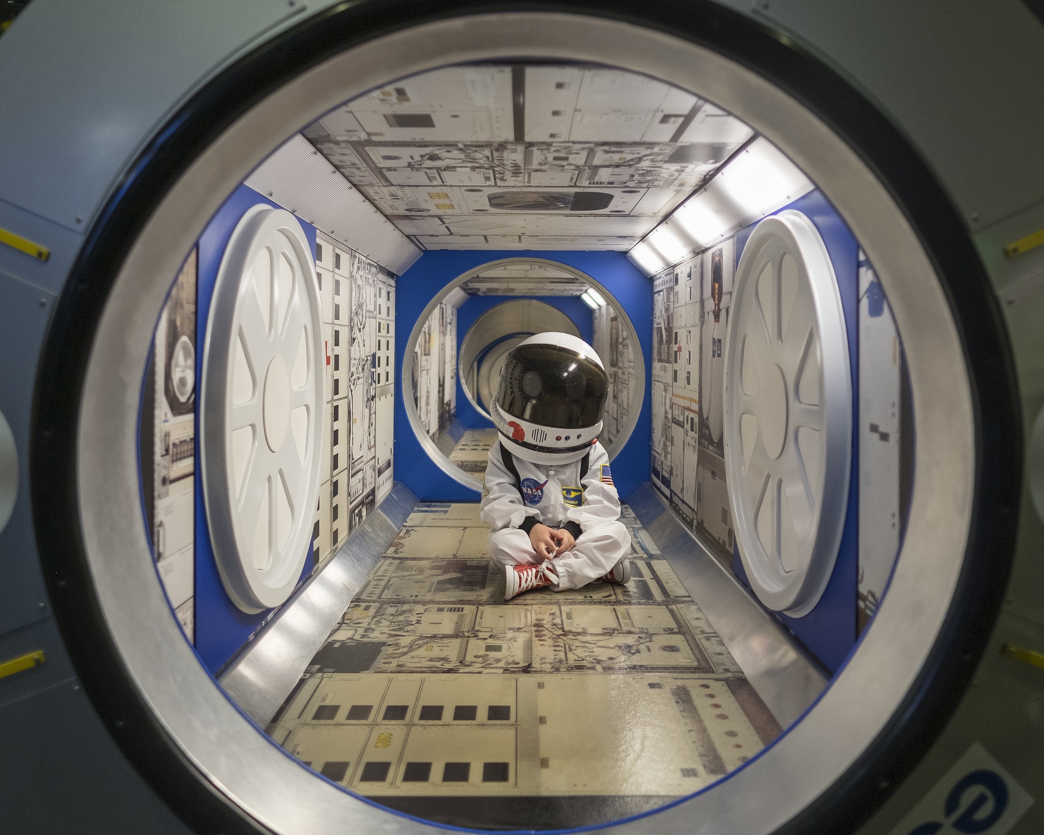 hanging_out_in_the_ISS2-7240009 ⋆ Globetrender