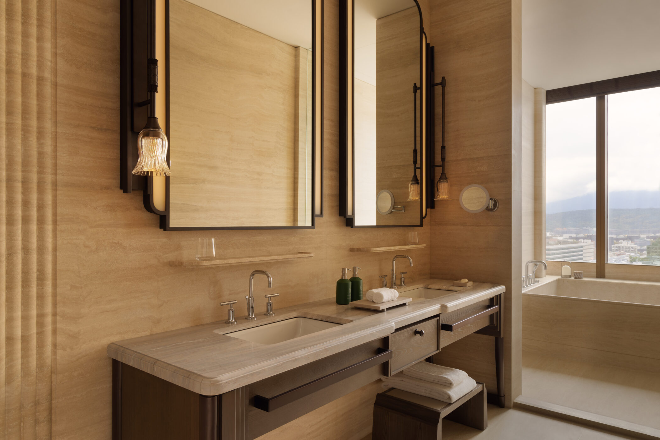 Capella Taipei_Deluxe Suite Twin Bathroom_High Res_01 ⋆ Globetrender