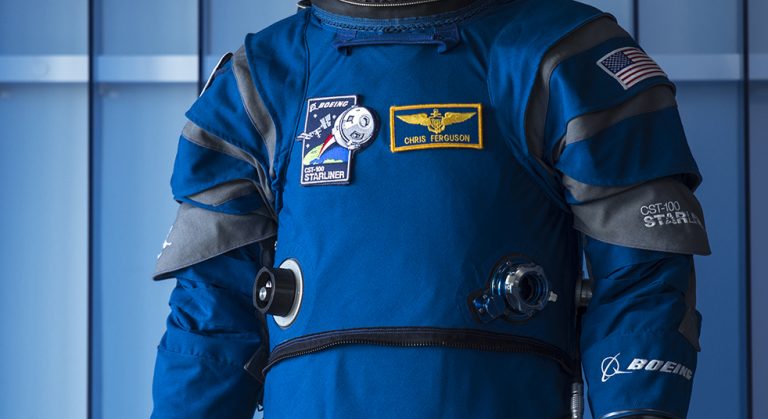 Boeing Starliner Space Suit ⋆ Globetrender