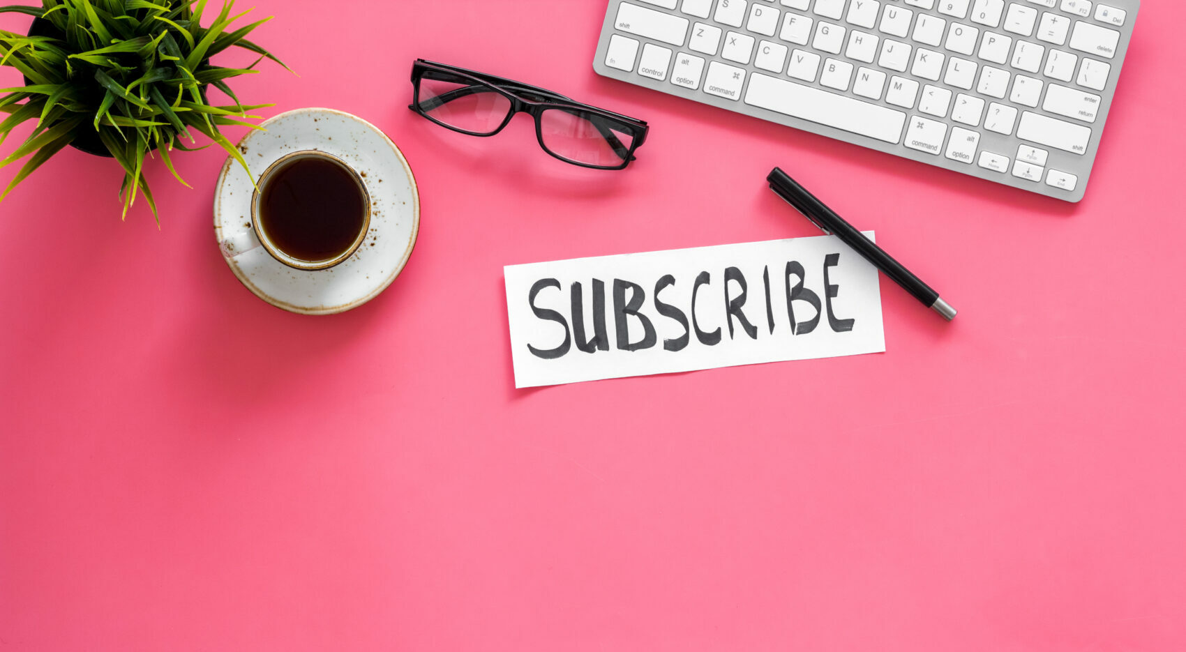 Email newsletter subscribe - Globetrender Magazine