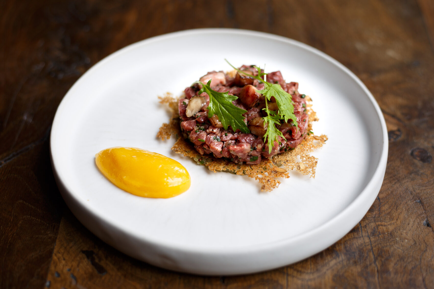 Lino Aged beef tartare, bone marrow and smoked duck egg ⋆ Globetrender
