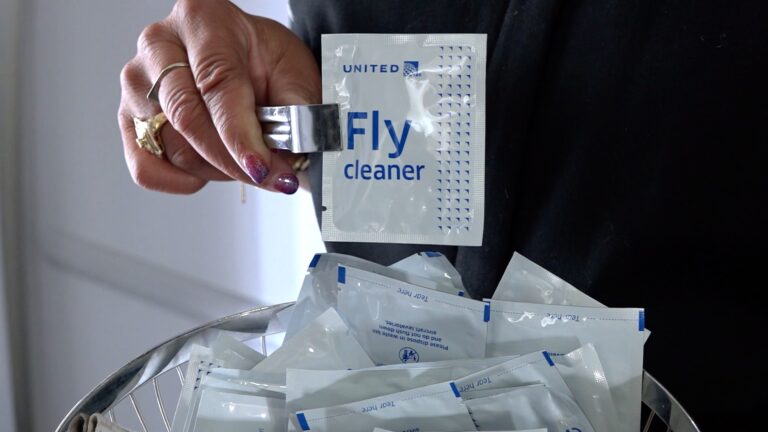 United debuts touchless airline check-ins at London Heathrow airport