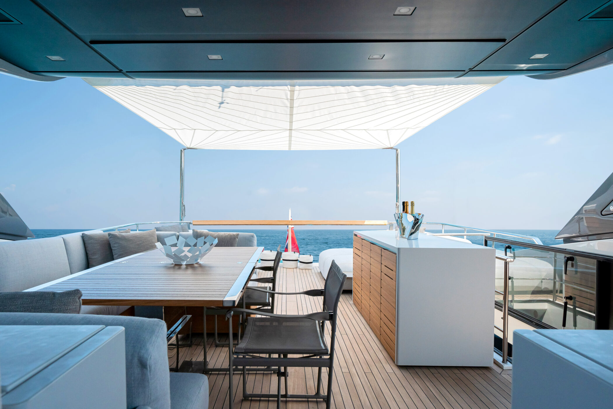 Sanlorenzo SL90A Flybridge 2 - Globetrender