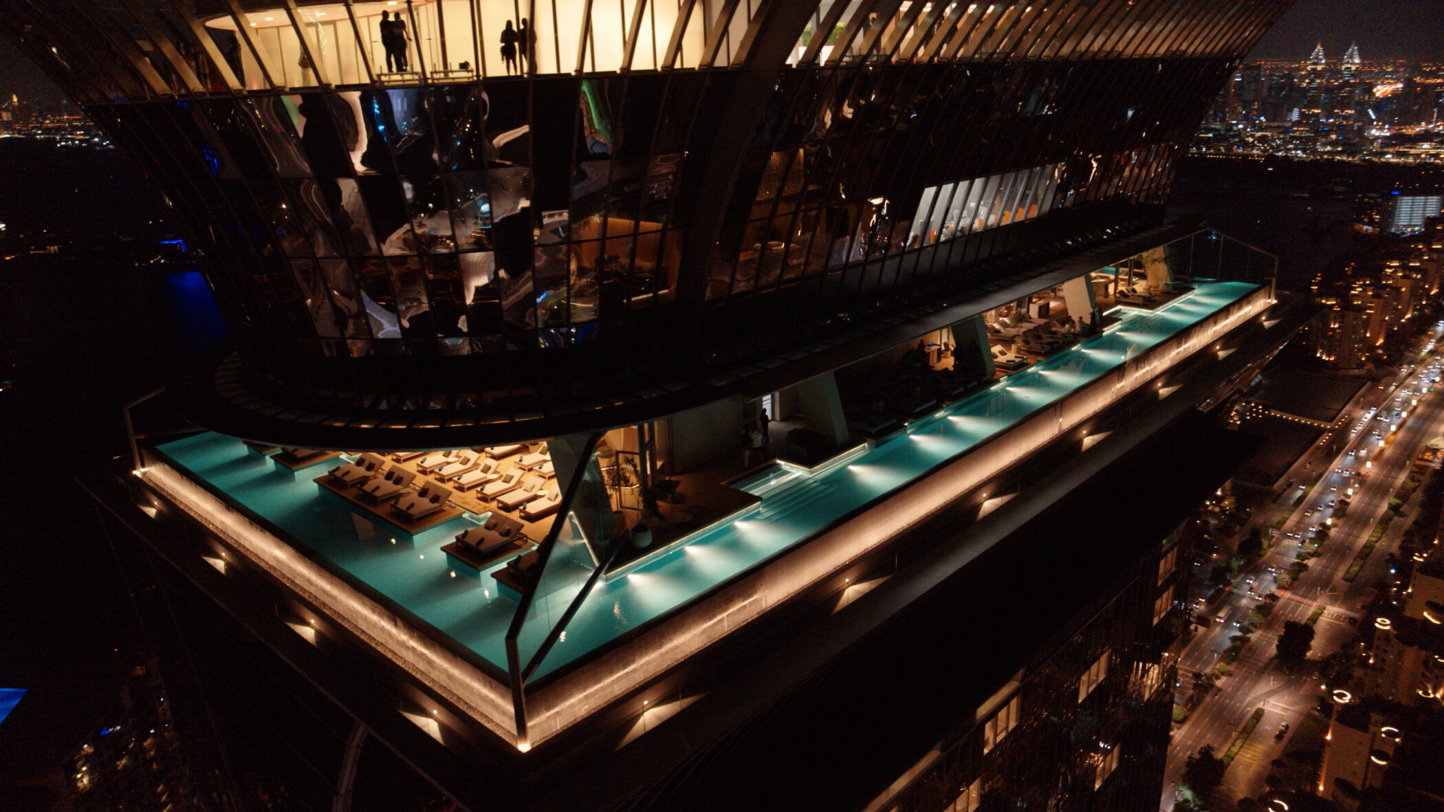 Aura SkyPool ⋆ Globetrender