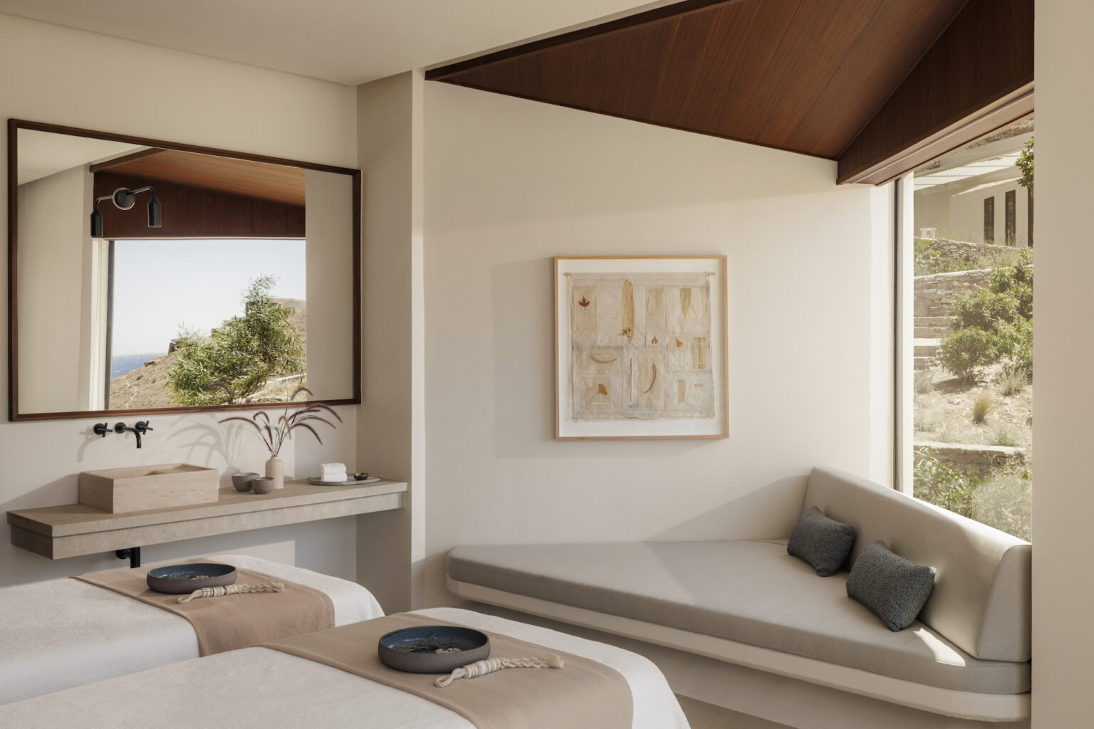 One&Only_Kéa_Island_P3_Spa_Levanda_Double_Treatment_Room_Wide_0329 ...